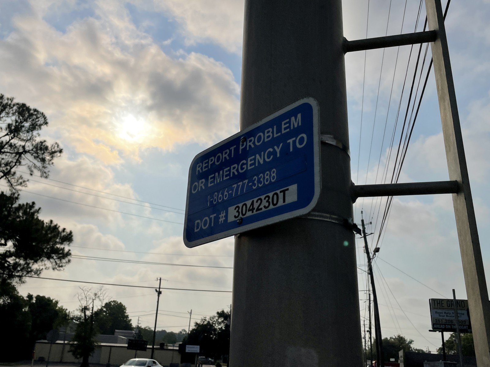 Spring Hill Avenue (Mobile, AL)