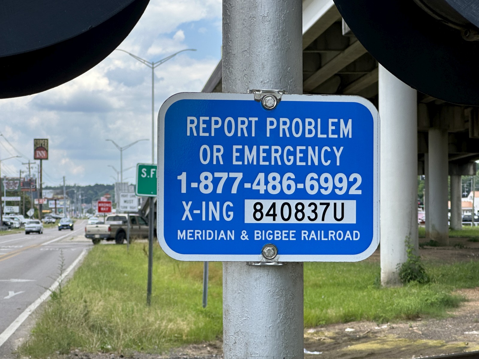 Frontage Road (Meridian, MS)