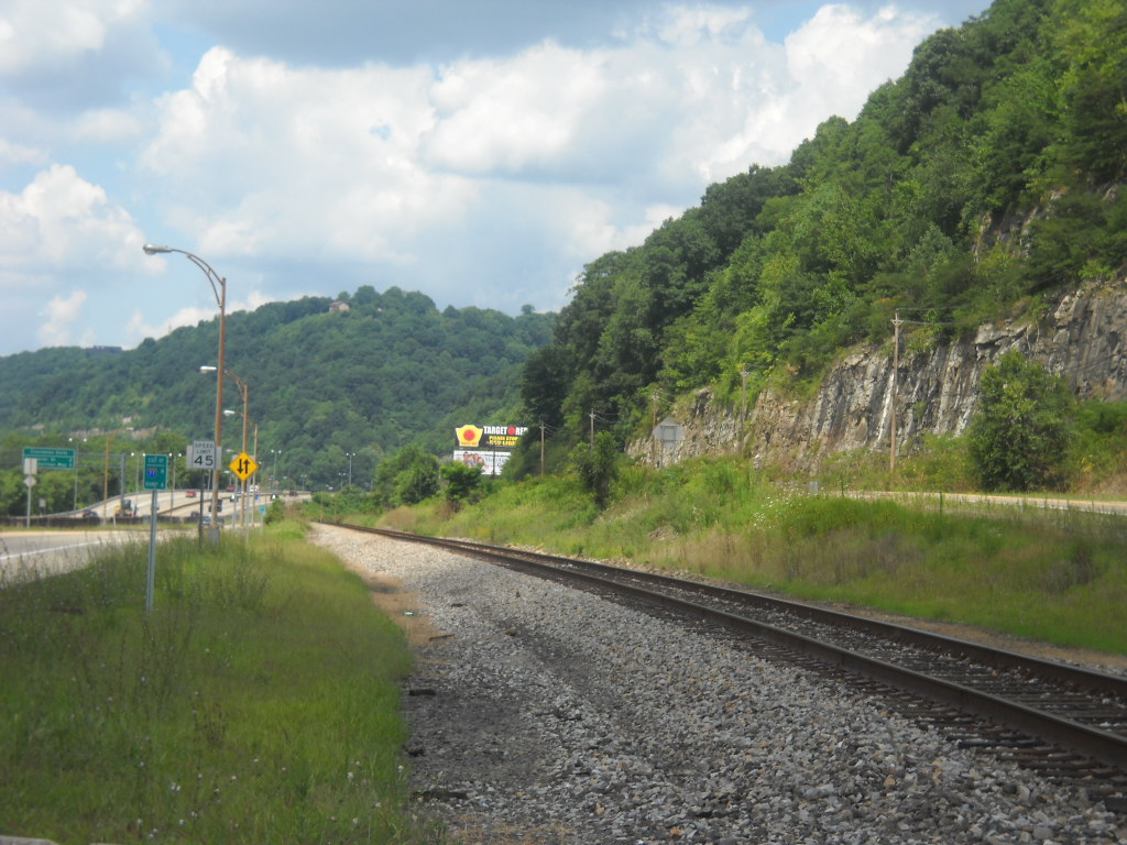 Snow Hill Dr. (Charleston, WV)